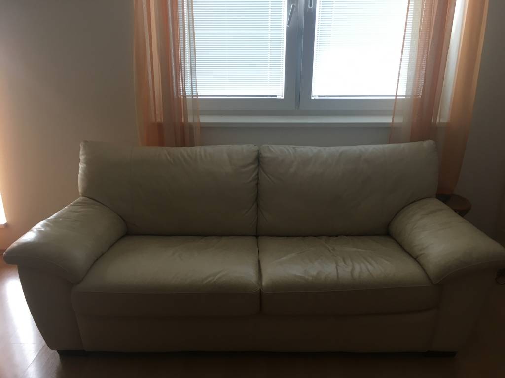 Daruji za odvoz kožený gauč | VšezaOdvoz