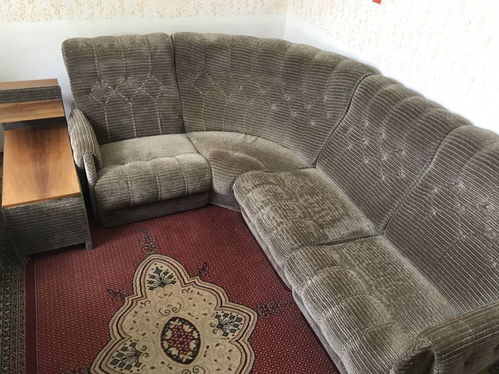 Daruji za odvoz rohový gauč | VšezaOdvoz