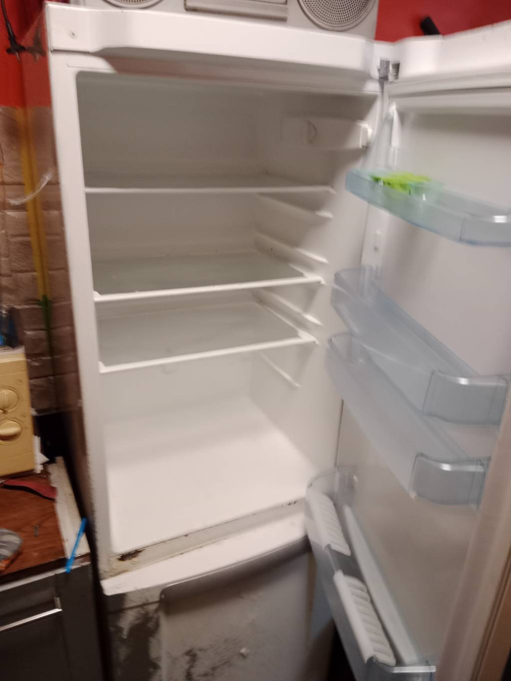 Daruji za odvoz electrolux lednice s mrazakem | VšezaOdvoz