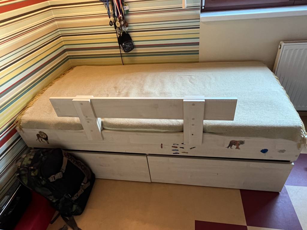 Daruji za odvoz postel pro dítě 2-12 let | VšezaOdvoz