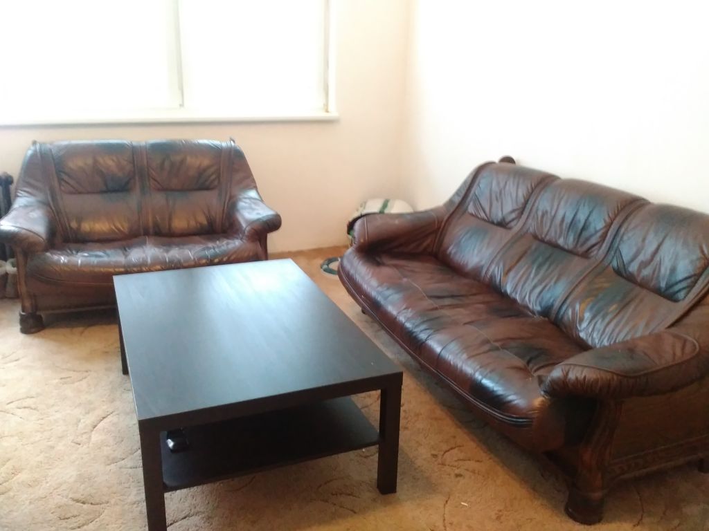 Daruji za odvoz kožený gauč | VšezaOdvoz