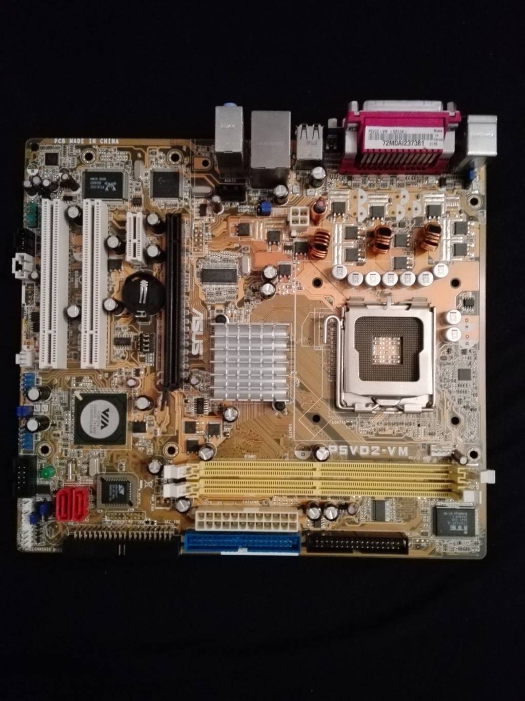 Hledám za odvoz staré notebooky a pc komponenty | VšezaOdvoz